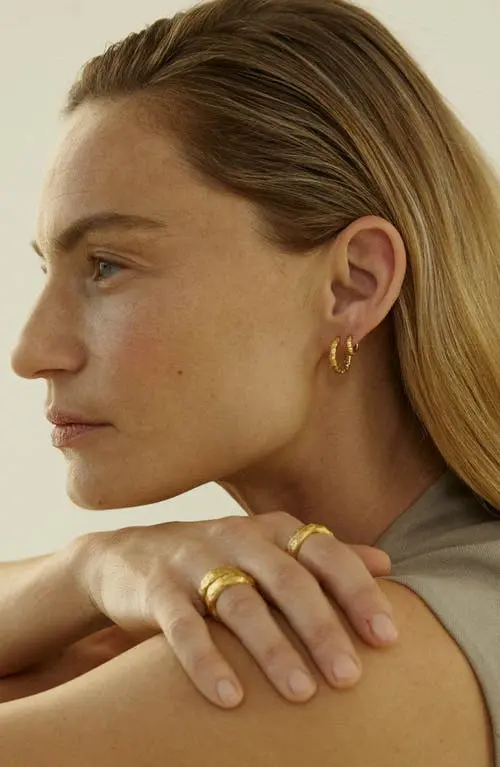NOOTKA Mid Hoop Earrings In Vermeil