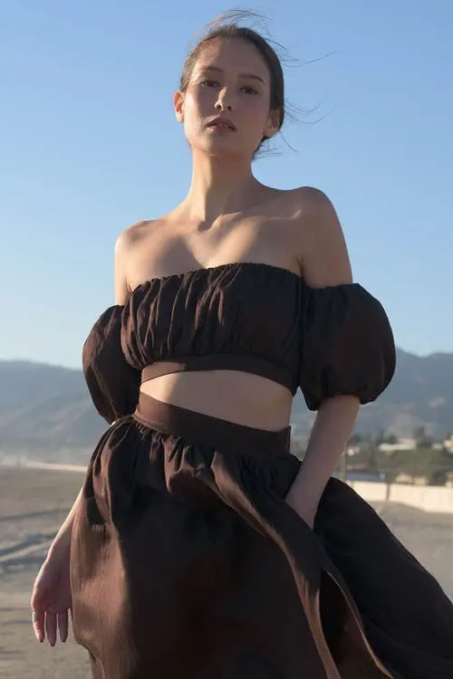 NUAJE NUAJE Isabelle Off-shoulder Puff Sleeve Crop Top