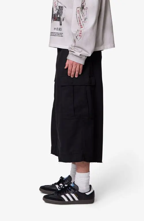 Mnml Extra Long Cargo Shorts