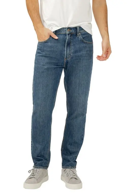 SILVER JEANS CO. Knox Modern Loose Fit Tapered Leg Jeans - Ember