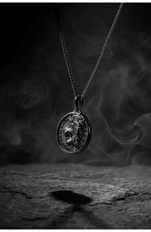 VINCERO Lion Pendant Necklace