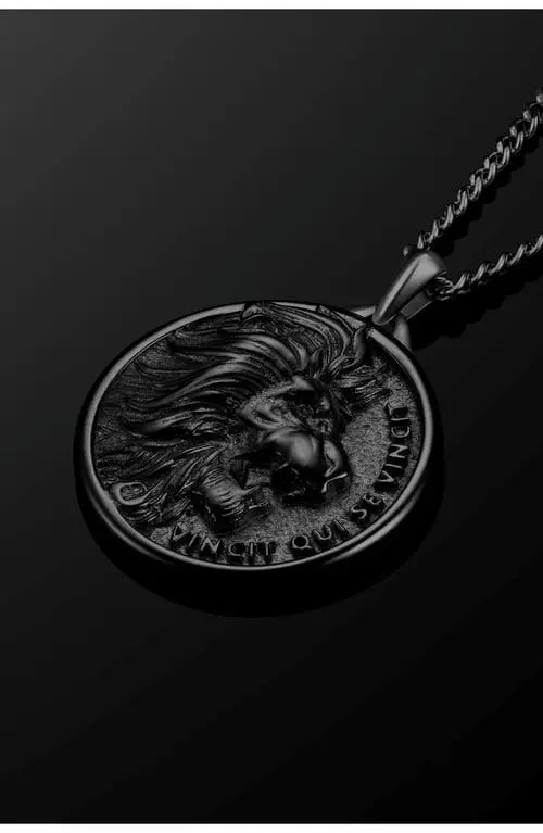 VINCERO Lion Pendant Necklace