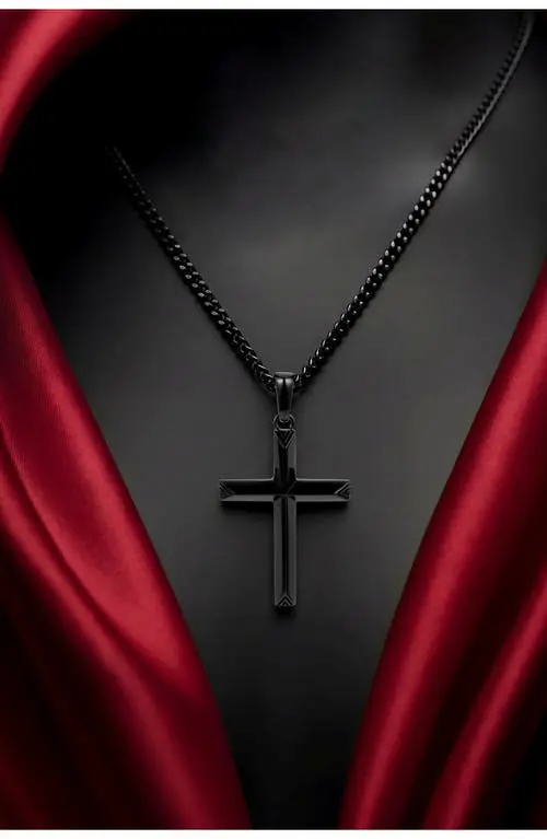 VINCERO Cross Pendant Necklace