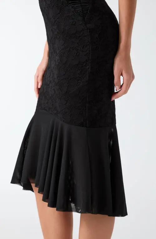 Guess Caitlyn Lace Sleeveless Sweetheart Neckline Midi Dress