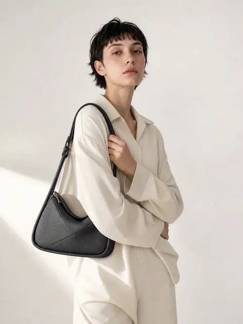 MI BOLSA LONDON Carnaby Genuine Pebble Leather Shoulder Bag