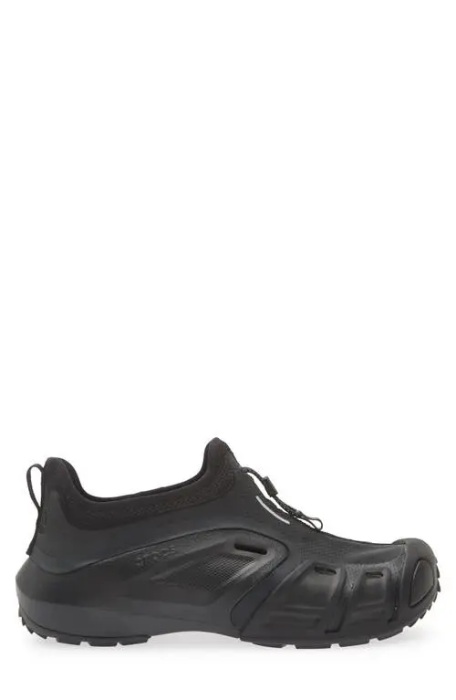 CROCS Quick Trail Racer Show
