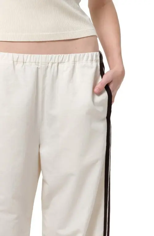 Citizens Of Humanity Aurora Cotton & Linen Track Pants With Side Stripes - Cream