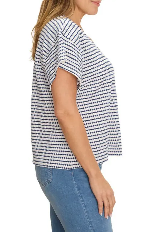 NIC+ZOE Diamond Stripe Top With V-neck And Cap Sleeves