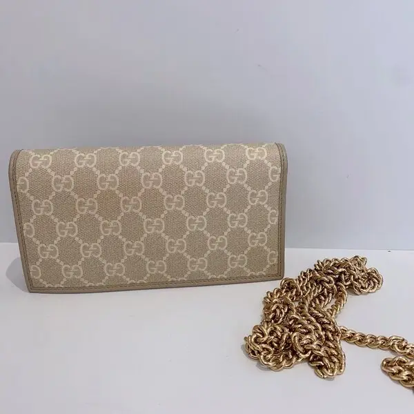 Gucci Leather Wallet With Chain