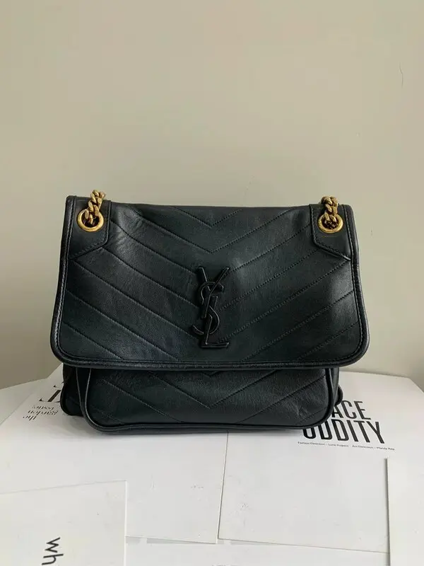 Saint Laurent Leather Shoulder Bag With Chain Strap - Multicolor