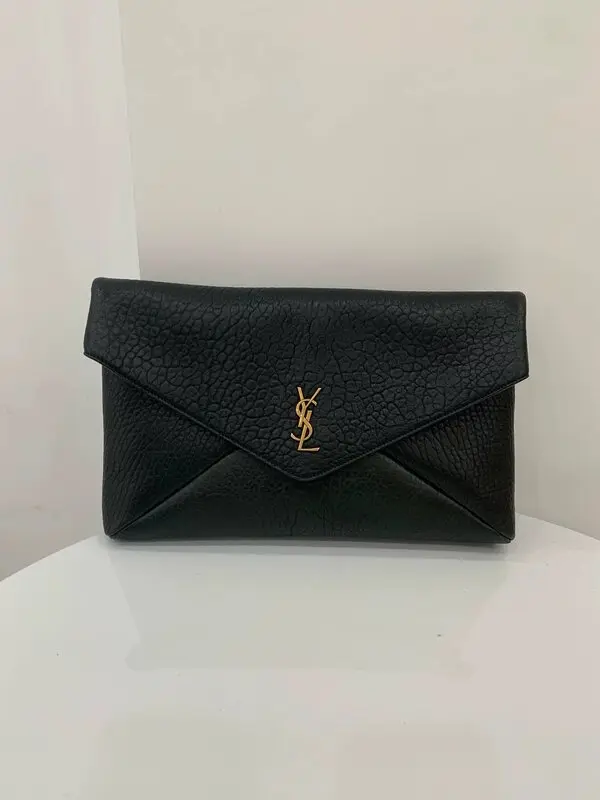 Saint Laurent Leather Clutch With Gold Tone Logo - Multicolor