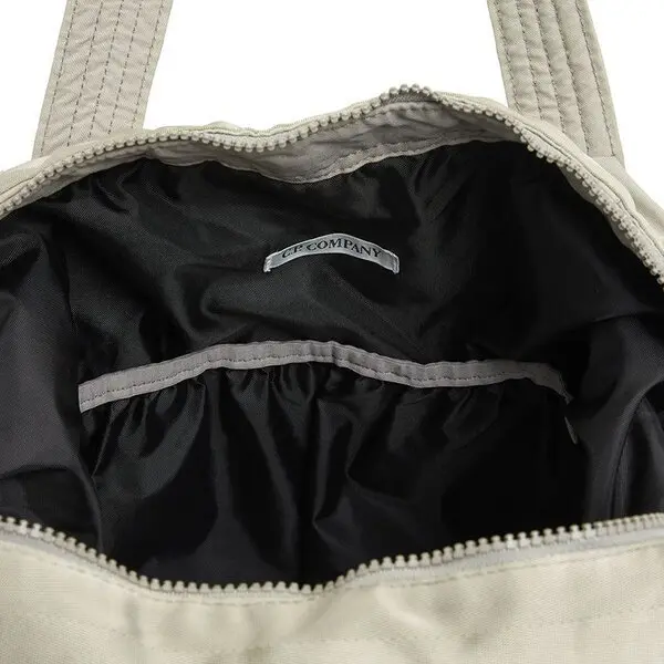 C.P. COMPANY Multi-pocket Shoulder Bag