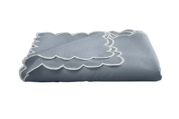 MATOUK Savannah Gardens Tablecloth - Hazy