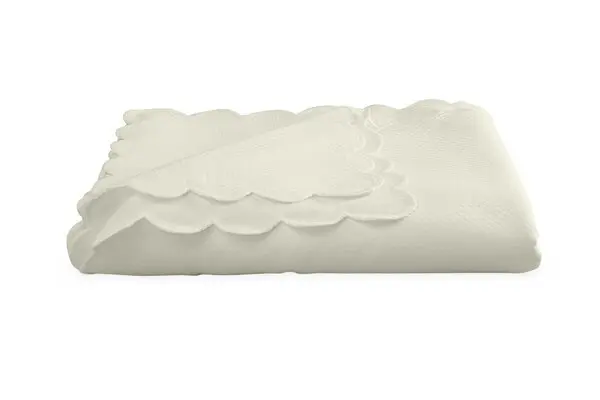 MATOUK Savannah Gardens Tablecloth - Ivory