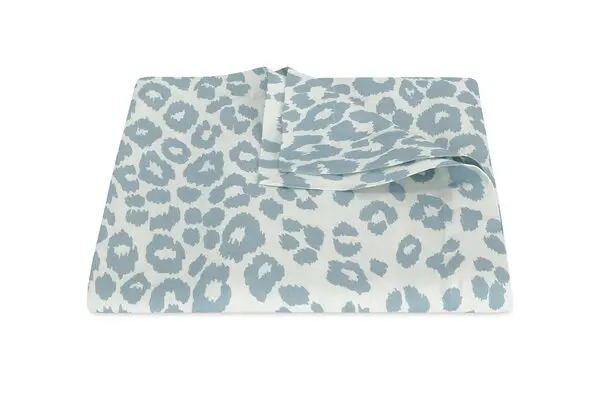 MATOUK Schumacher Iconic Leopard Tablecloth - Sky