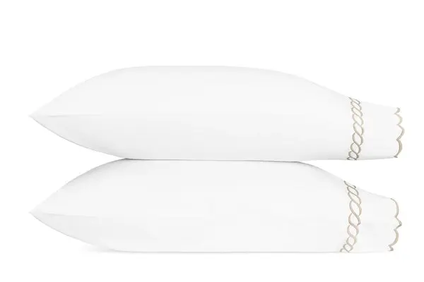 MATOUK Classic Chain Scallop Pillowcase - Dune