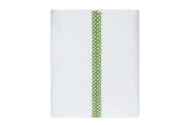 MATOUK Schumacher Astor Braid Matelassé Coverlet - Grass