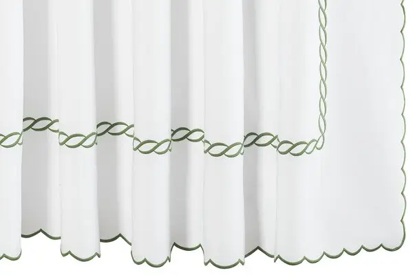 MATOUK Classic Chain Scallop Shower Curtain - Clover