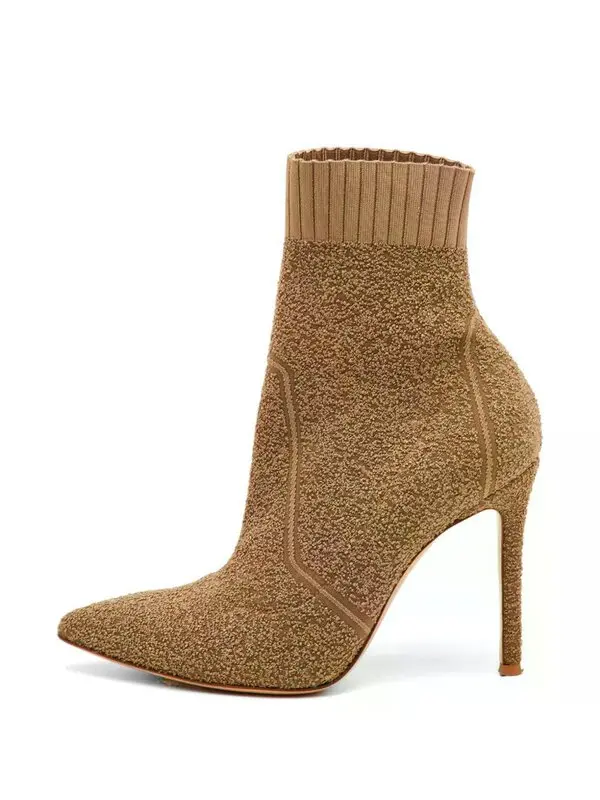 GIANVITO ROSSI Pointed-toe Ankle Boots
