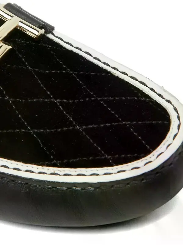 TOD'S Double T Quilted Moccasins