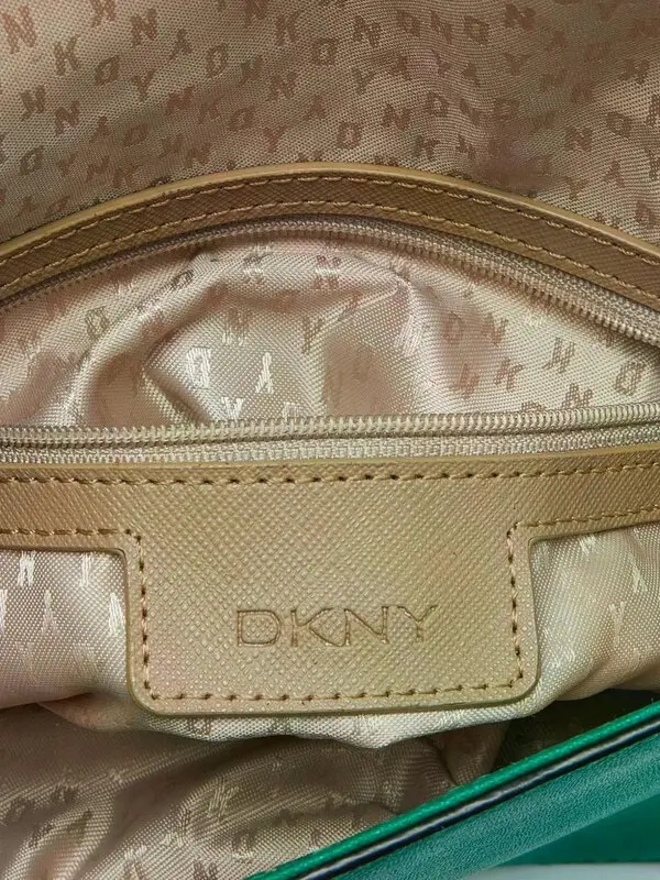 Dkny Bryant Flap Crossbody Bag - Green