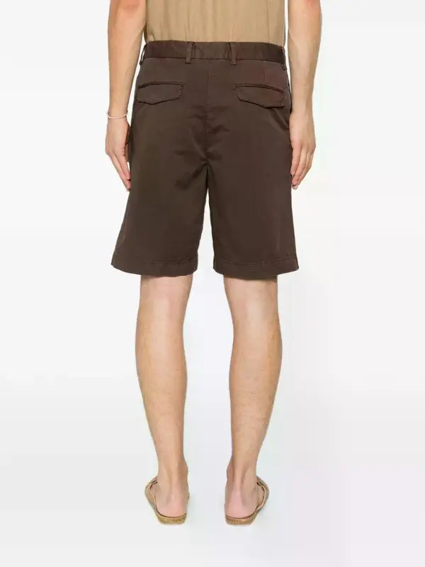 MYTHS Mid-length Straight Hem Shorts