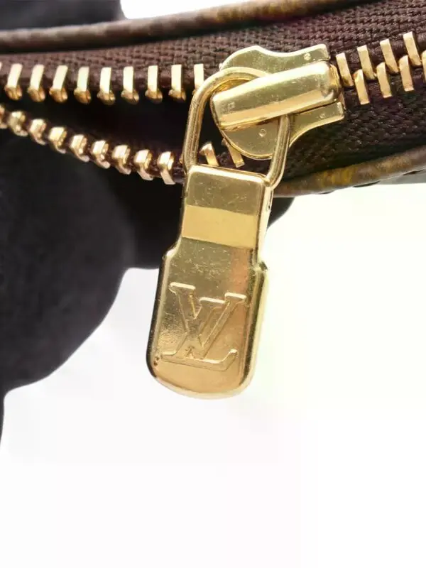 LOUIS VUITTON Monogram Pochette Accessoires Shoulder Bag - Brown