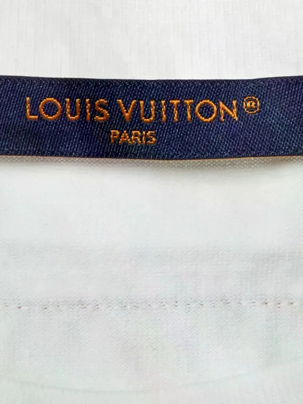 LOUIS VUITTON Logo-embossed T-shirt