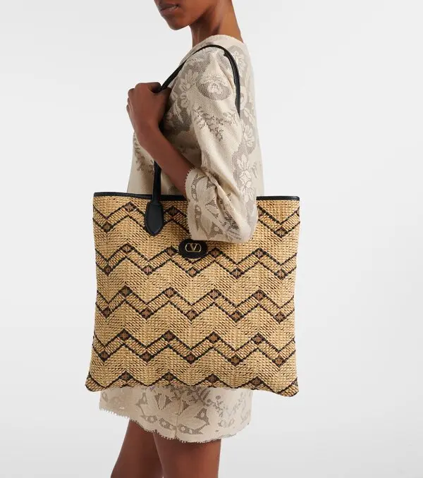 Valentino Garavani Vlogo N/s Medium Raffia Tote Bag