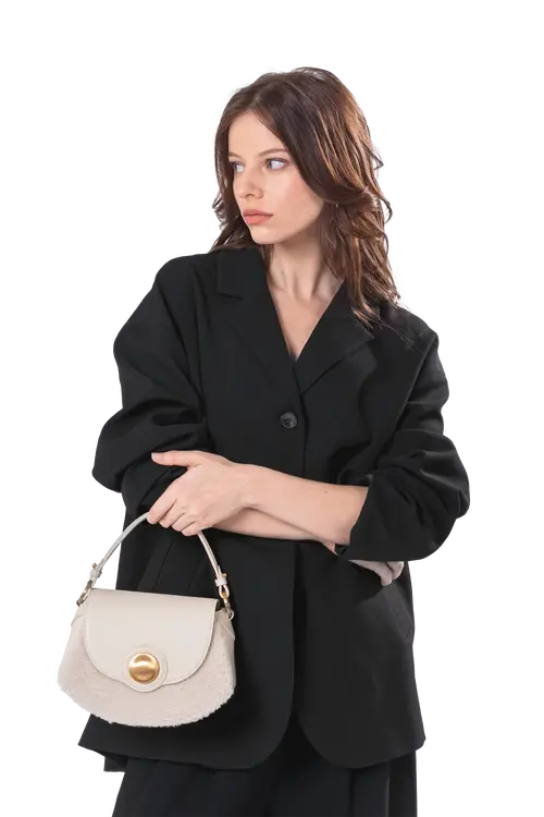 ESTHERA 7pm Leather Handbag - Sand
