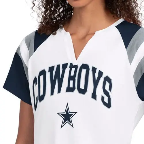 STARTER Dallas Cowboys Game On Notch Neck T-shirt