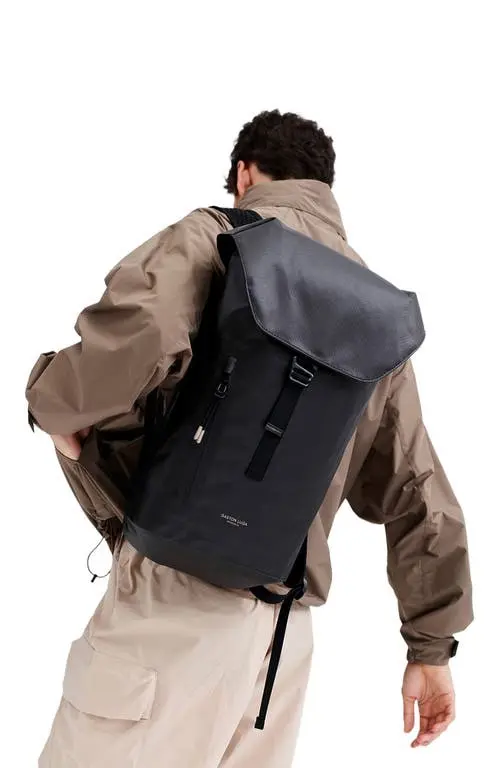 GASTON LUGA Lightweight Duoseal Flap Backpack 14 - Black
