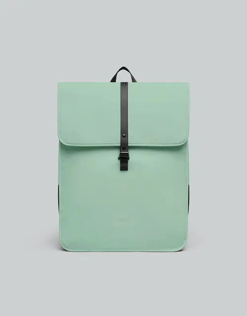 GASTON LUGA Däsh 16" Backpack - Muted Mint