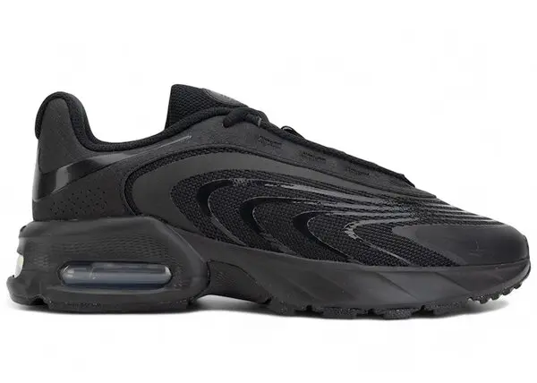 Nike Max Firein Sneakers