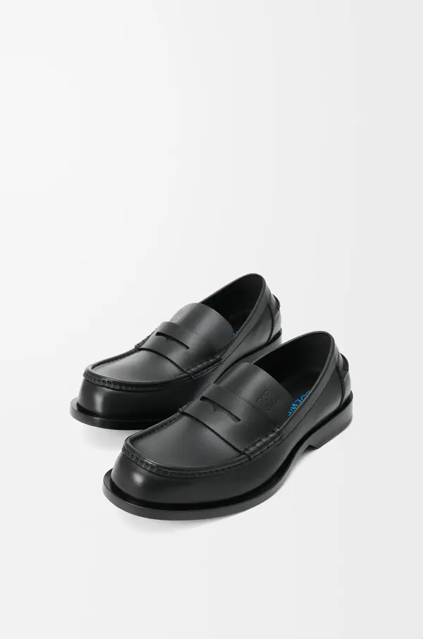 Loewe Bobine Loafers In Shiny Calfskin - Black