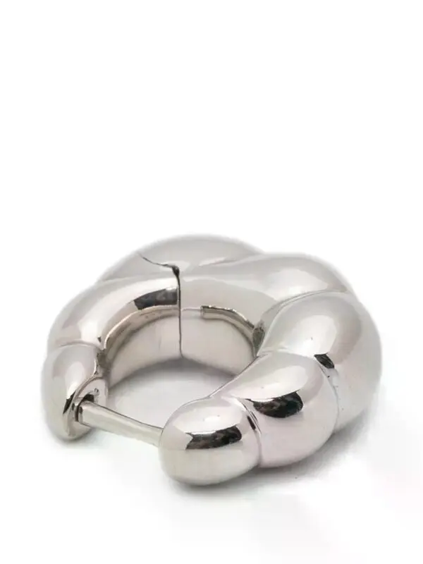 MARIA BLACK Robe Huggie Earrings - Silver