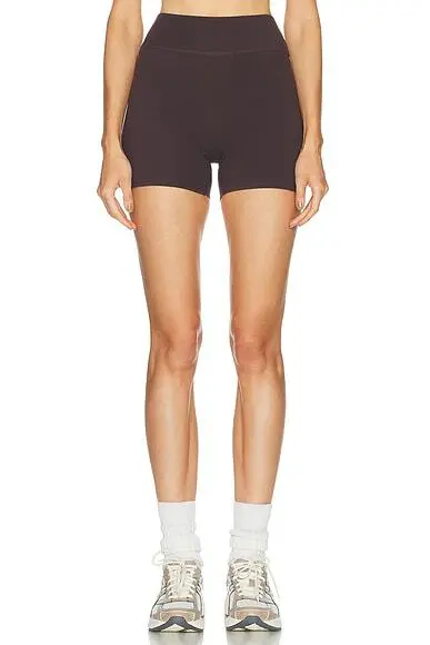437 The Essentials Short