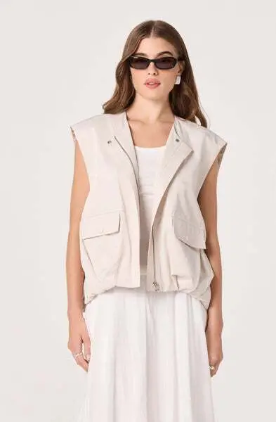 Astr The Label Radley Oversized Cargo Zip Vest - Bone