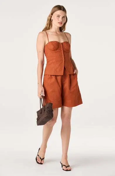 Astr The Label Linen Pleated Shorts - Rust