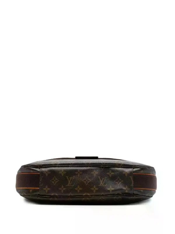 LOUIS VUITTON Monogram Beaubourg Messenger Mm Bag