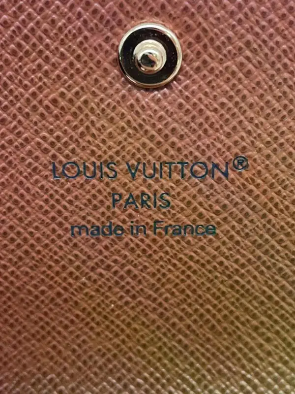 LOUIS VUITTON 2000-2026 Monogram 6 Key Holder