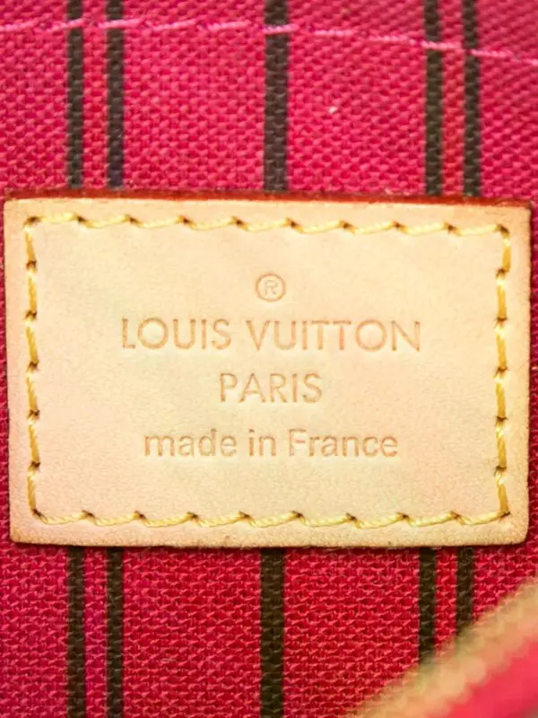 LOUIS VUITTON Monogram Neverfull Pm Pouch