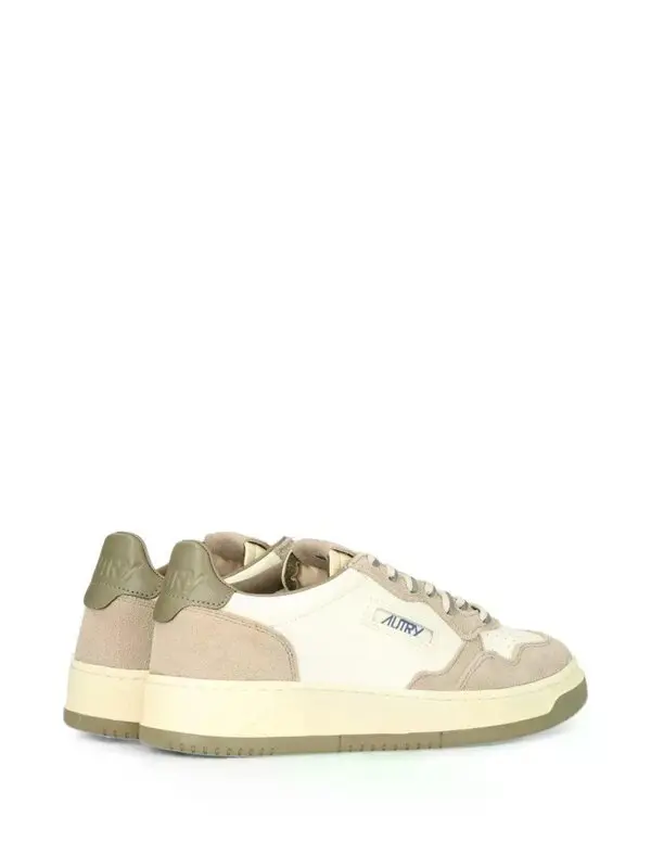 AUTRY Medalist Low Panelled Sneakers - Neutrals