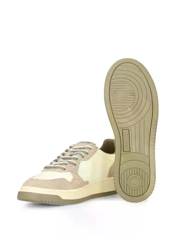 AUTRY Medalist Low Panelled Sneakers - Neutrals