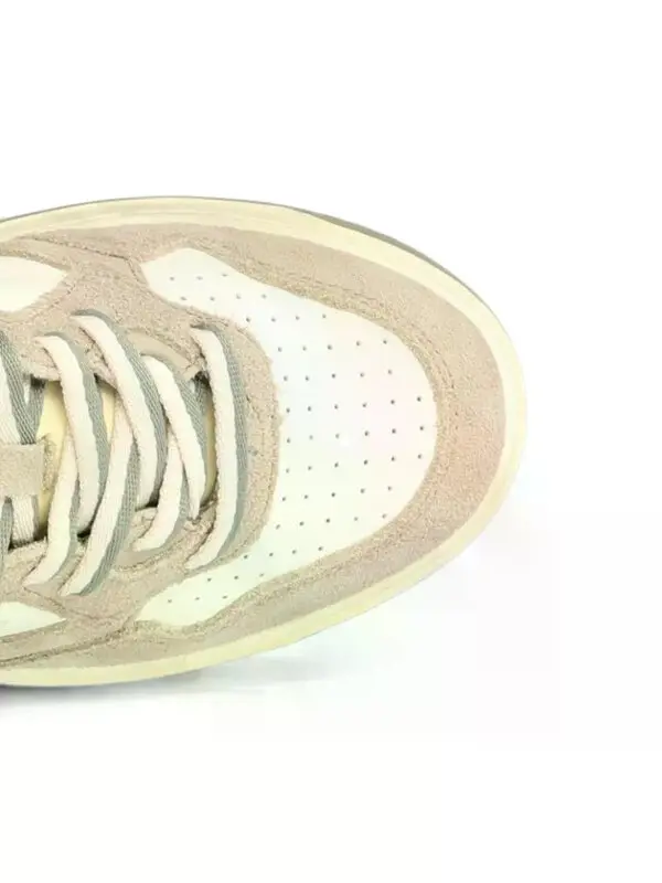 AUTRY Medalist Low Panelled Sneakers - Neutrals