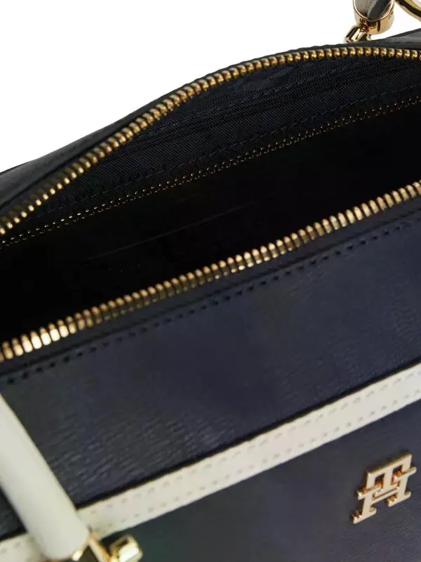Tommy Hilfiger Shoulder Bag