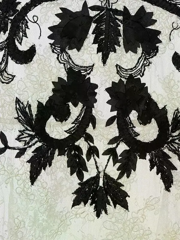 Oscar De La Renta Lace Embroidered Top