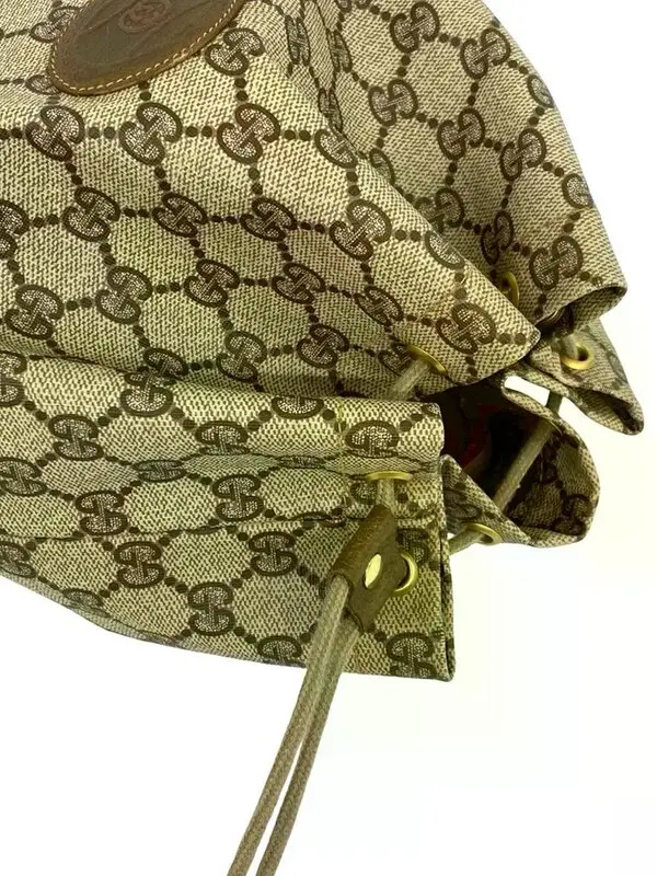 Gucci 20th Century Gg Supreme Drawstring Shoulder Bag