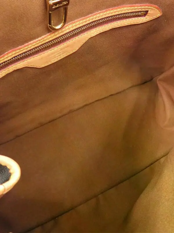 LOUIS VUITTON Monogram Batignolles Horizontal Tote Bag
