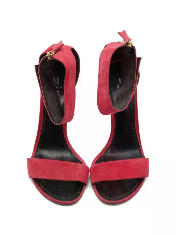 LOUIS VUITTON Twist Ankle Strap Sandals